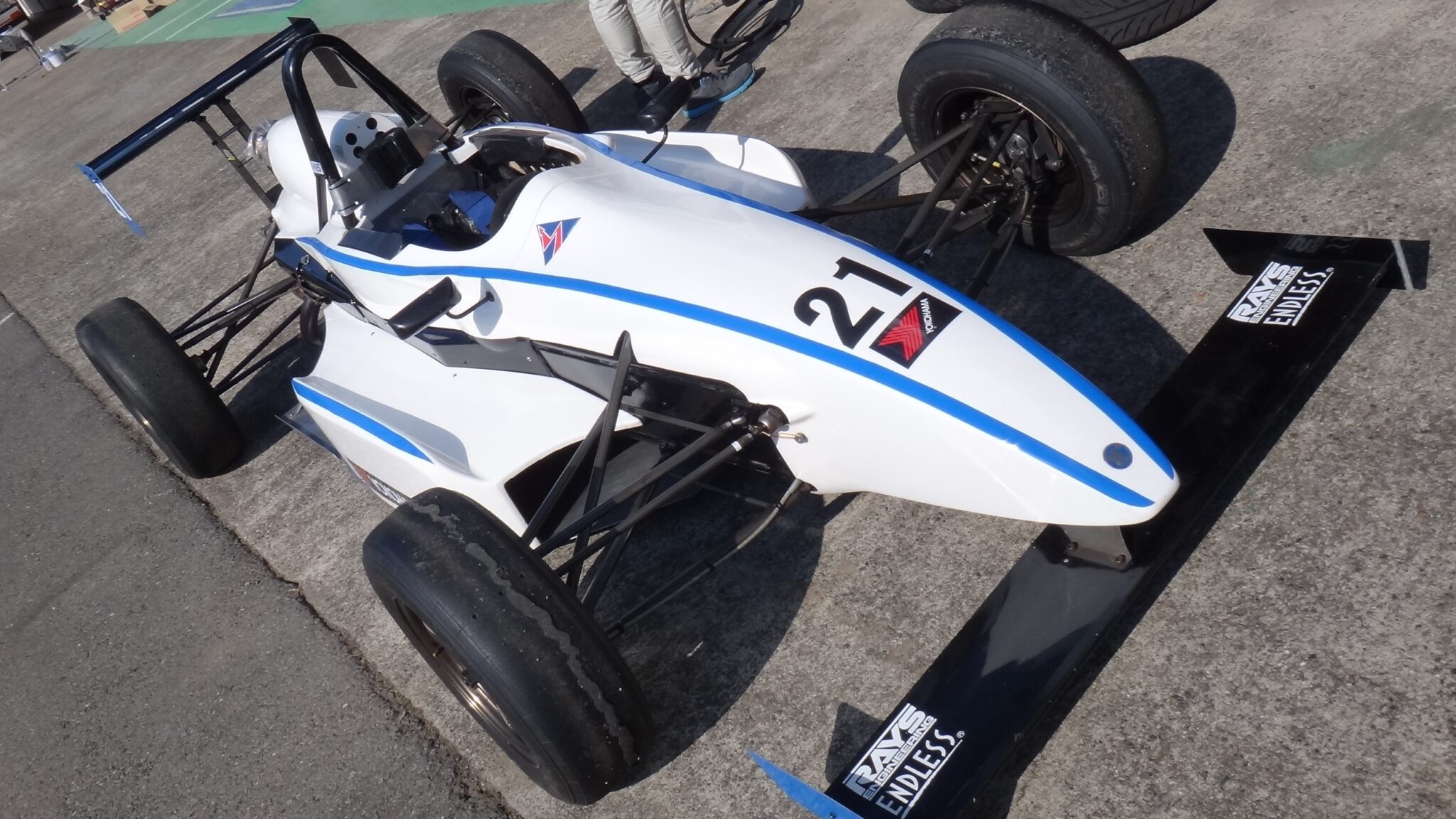 フォーミュラカーは中古で買える？80万〜200万円の相場と購入条件